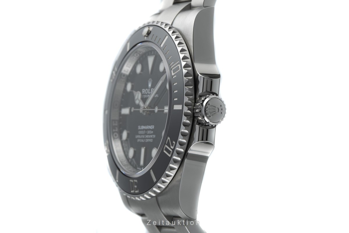 Rolex Submariner steel automatic Kal. 3230 Ref. 124060 | 2204297