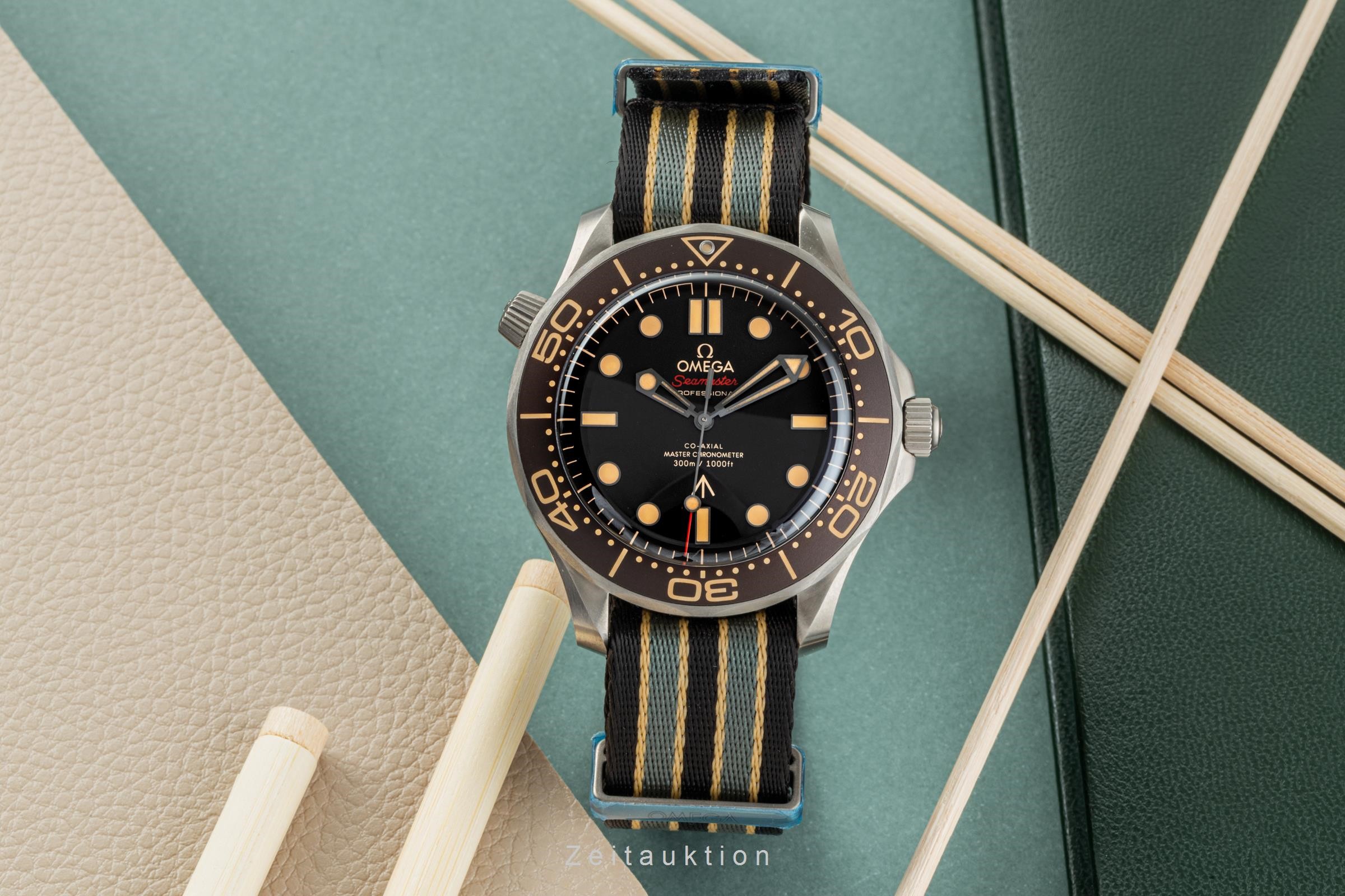 Omega Seamaster titanio automático Kal. 8806 Ref. 210.92.42.20.01.001 ...